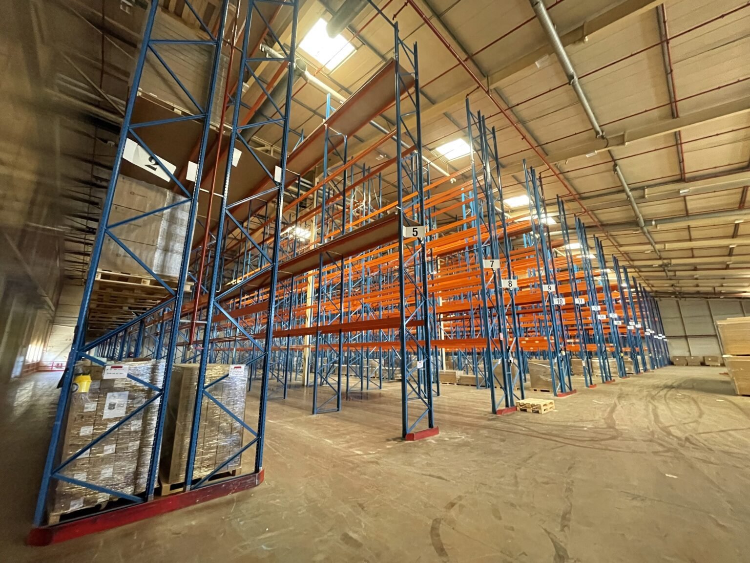 Comment est constitué un rack ? | Rayonnage Solutions